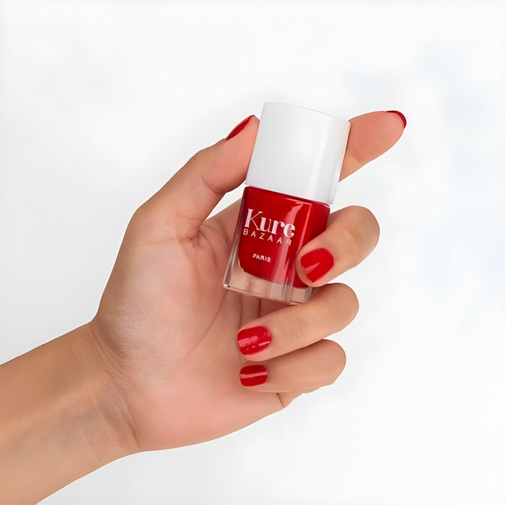 LES ROUGES - THE REDS - Kure Bazaar Paris